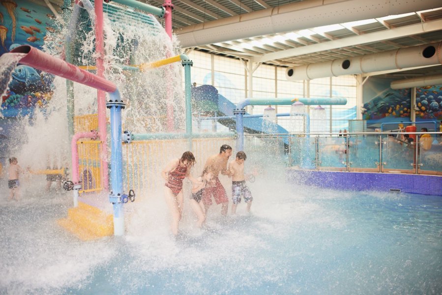 Water Park Holidays - The Best Holiday Parks With Waterslides In The UK ...